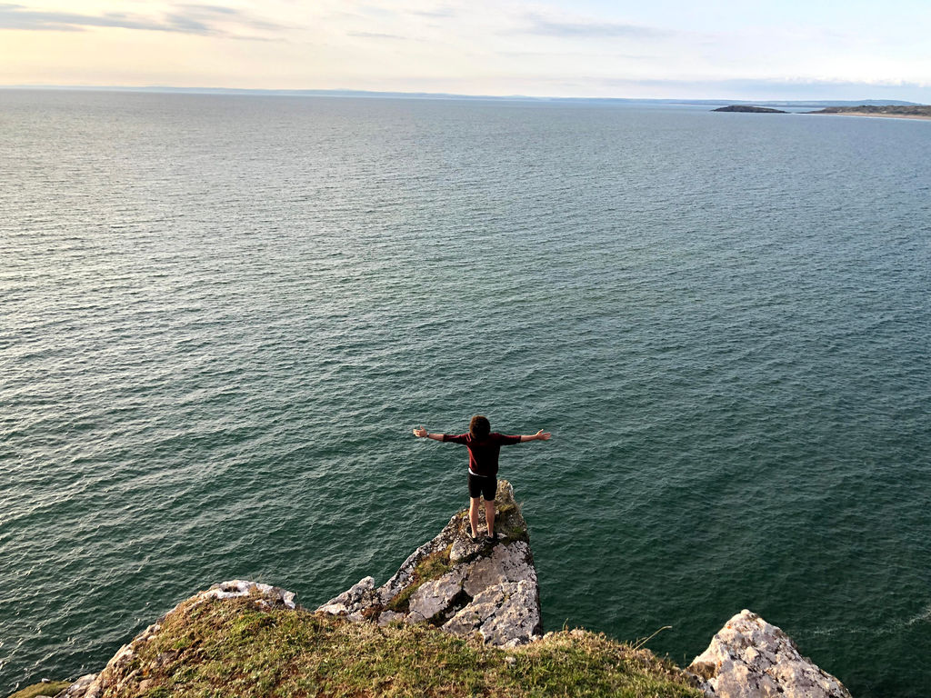 Connor Allen | Actor | Writer | Artist