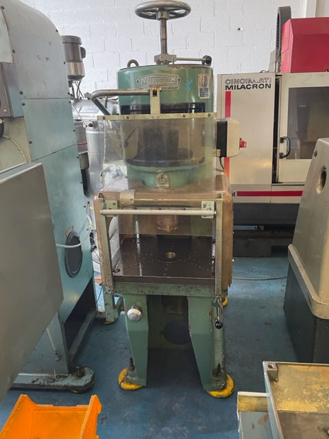 Presses | Hand Presses | Hydraulic Presses | Tracey Machinery