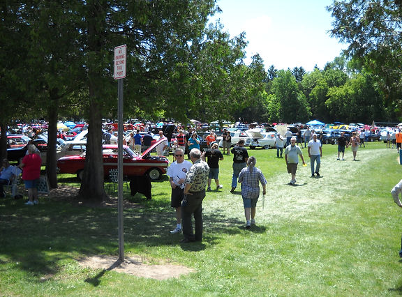 Photographs of New London Car Show and Wheels on Water Street