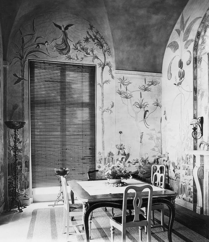 The official website of Dorothy Hale | Home