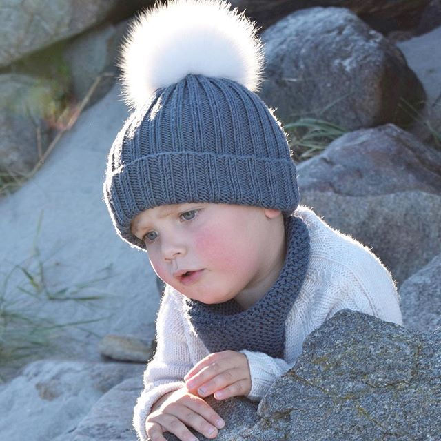 Stort utvalg i strikkeoppskrifter på luer | Fløtre