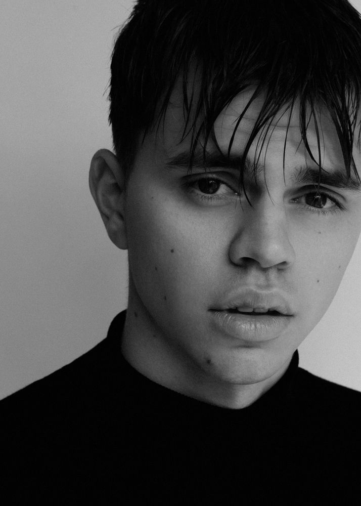 INTRODUCING CHARLIE HILL