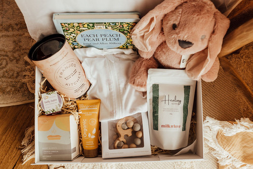 Signature Mum and Baby Hamper - Baby Girl Hamper | Baby and Mumma Gifts ...