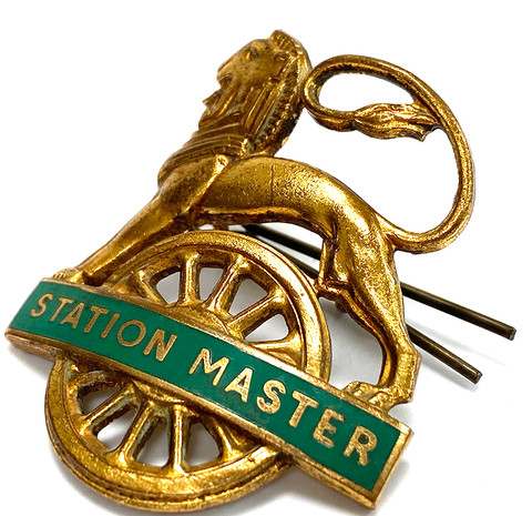 BR(S) Station Master cap badge