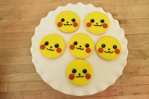 6 Pikachu Cookies | sugarbabiesbakeshop