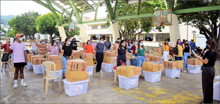 30 coffee shop owners receive DTI livelihood kits