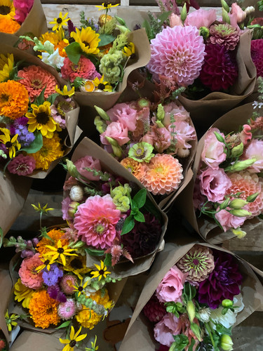Flower Club Membership 2025: 9 florist quality mixed bouquets ...