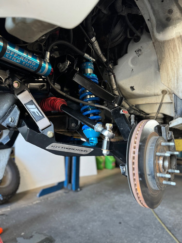 99-07 GM 1500 2WD Mid Travel kit | Izzy Fab
