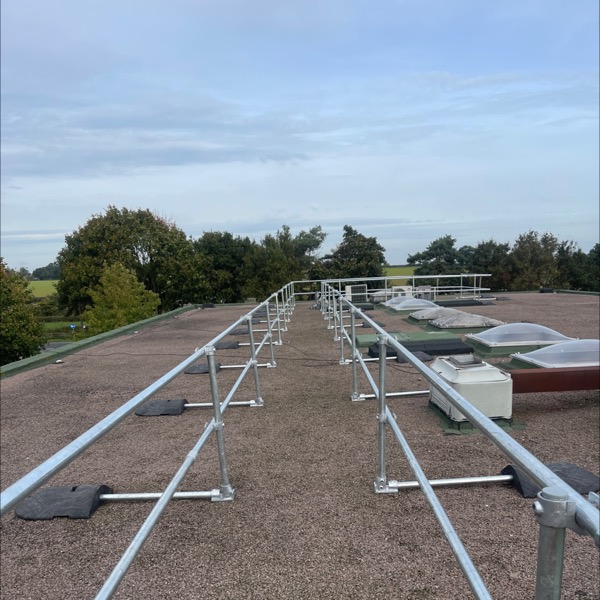 Common Questions | Freestanding roof edge protection