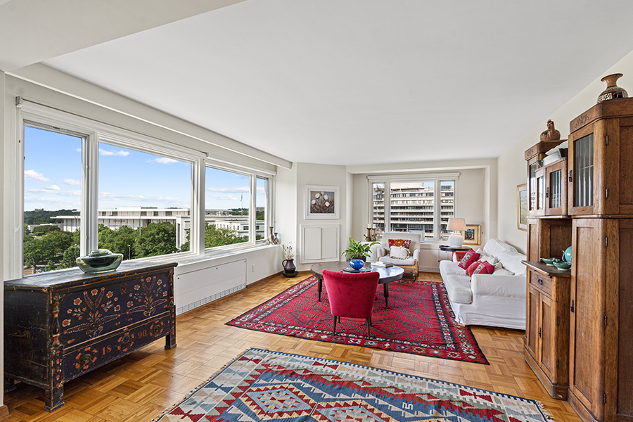 Apt 822 at Potomac Plaza - Foggy Bottom Apartment for Rent | Winston Real Estate