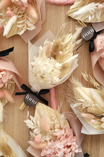 Hand - Tied Mini Bundles | The Luna Floral