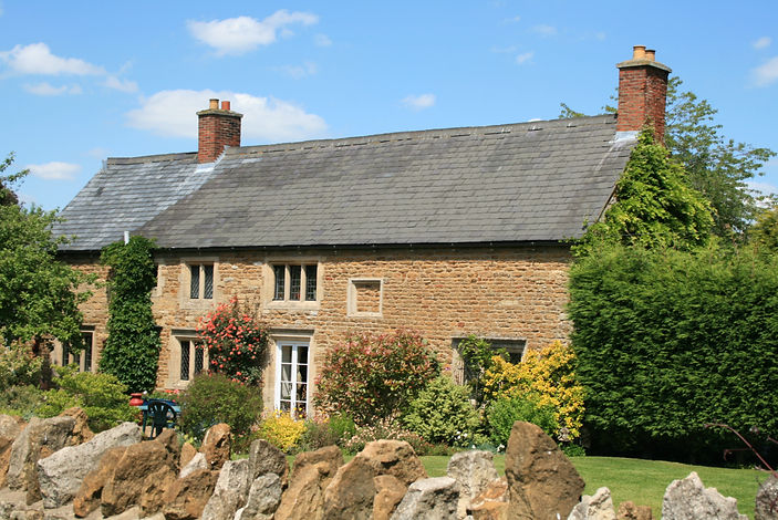 8 Manor Crest | Harlaxton History