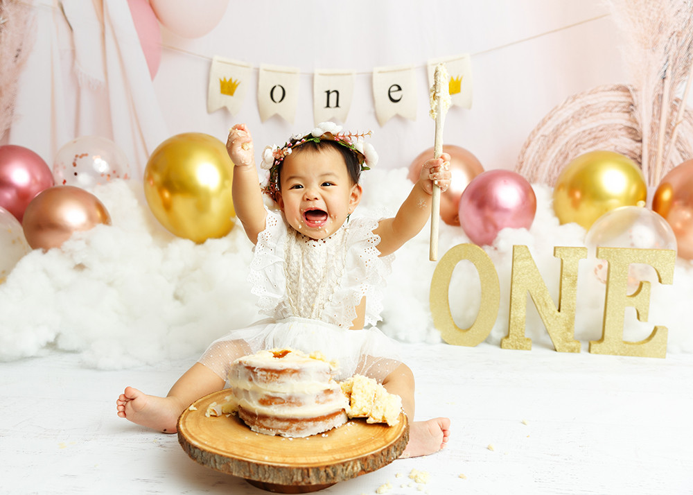 Cake Smash Photos in Calgary | Danielle Durand | Newborn and Family ...
