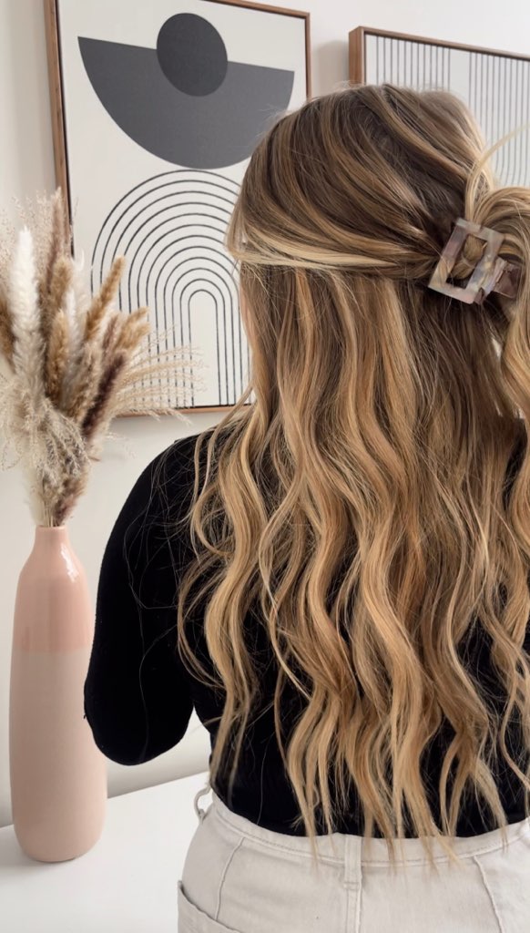 5 Ways To Style Your Hair With A Claw Clip