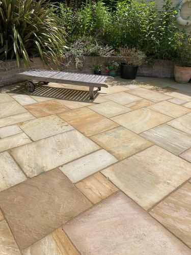 Fossil Mint Sandstone Paving | Salter Group