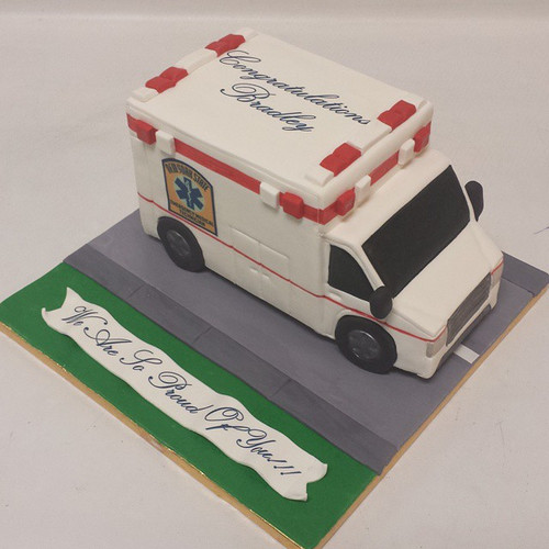 Ambulance Cake | Cake & Co.