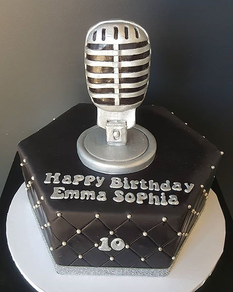 microphone cake
