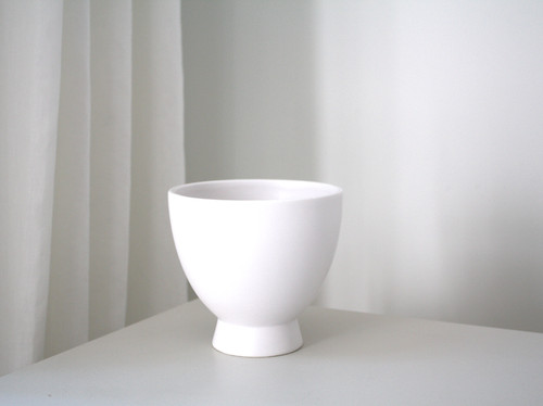 Vase Small White Ceramic | SIPS Rentals