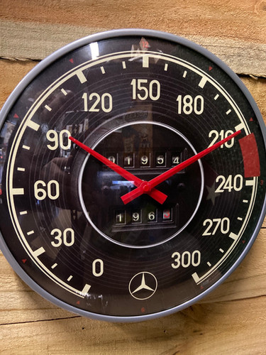 Mercedes clock | Watchmaker