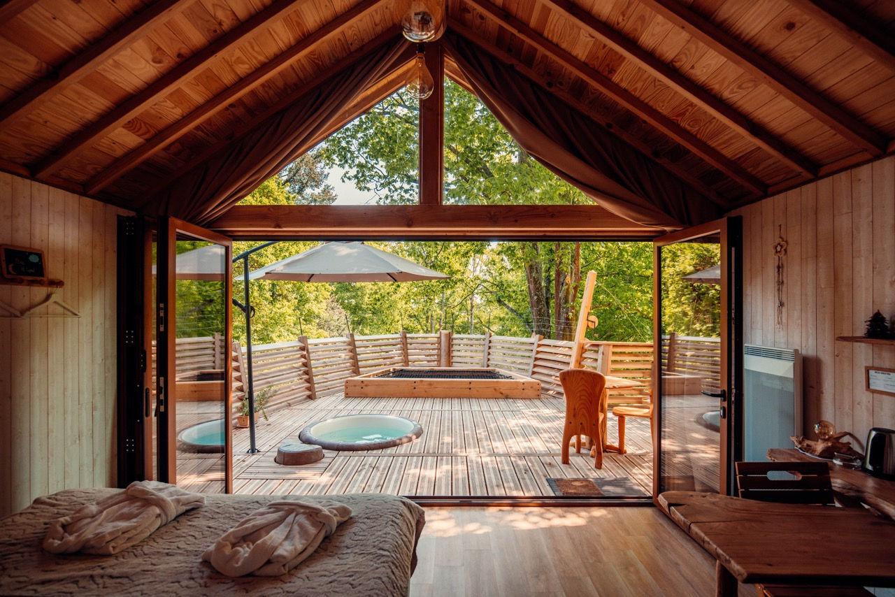 Le Bois de Rosoy : Cabanes insolites avec jacuzzi privatif près de Paris