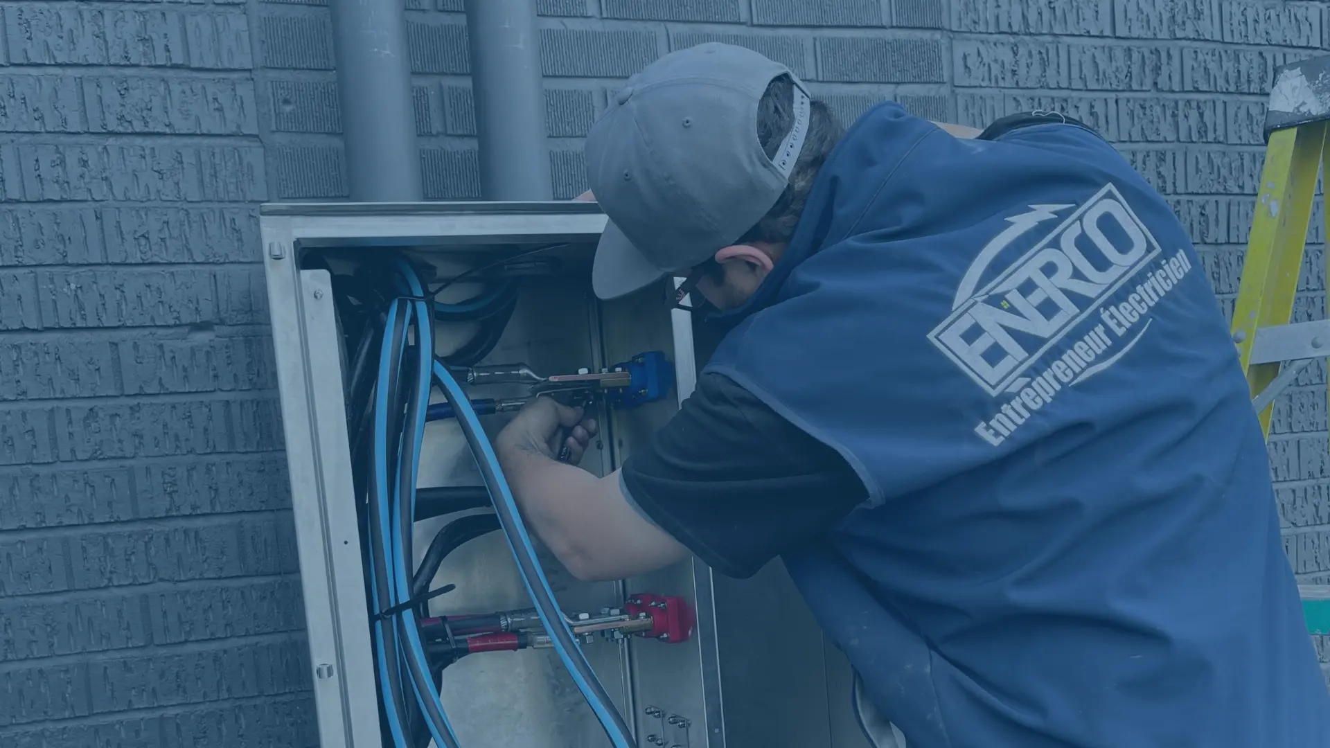 Enerco | Ensemble, Électrisons l'Avenir. | Entrepreneur Electricien Beloeil