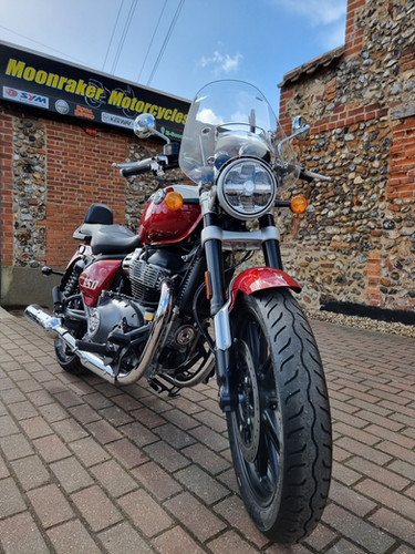 Royal Enfield Super Meteor 650cc (Celestial Red) | Moonraker Motorcycle