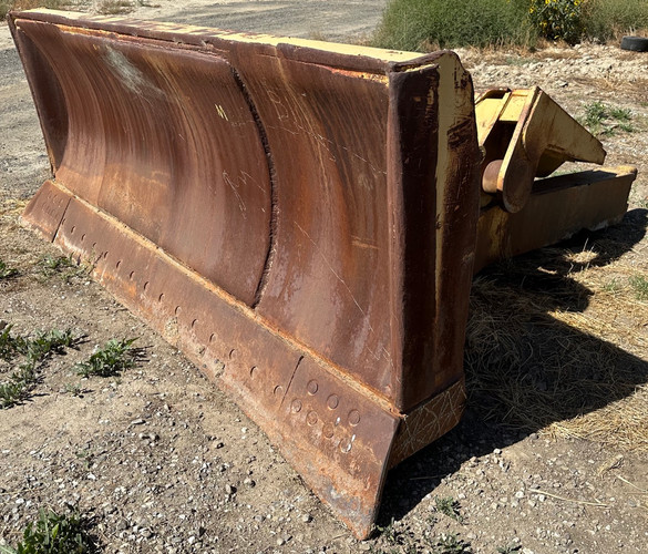 Attachments | Voytilla