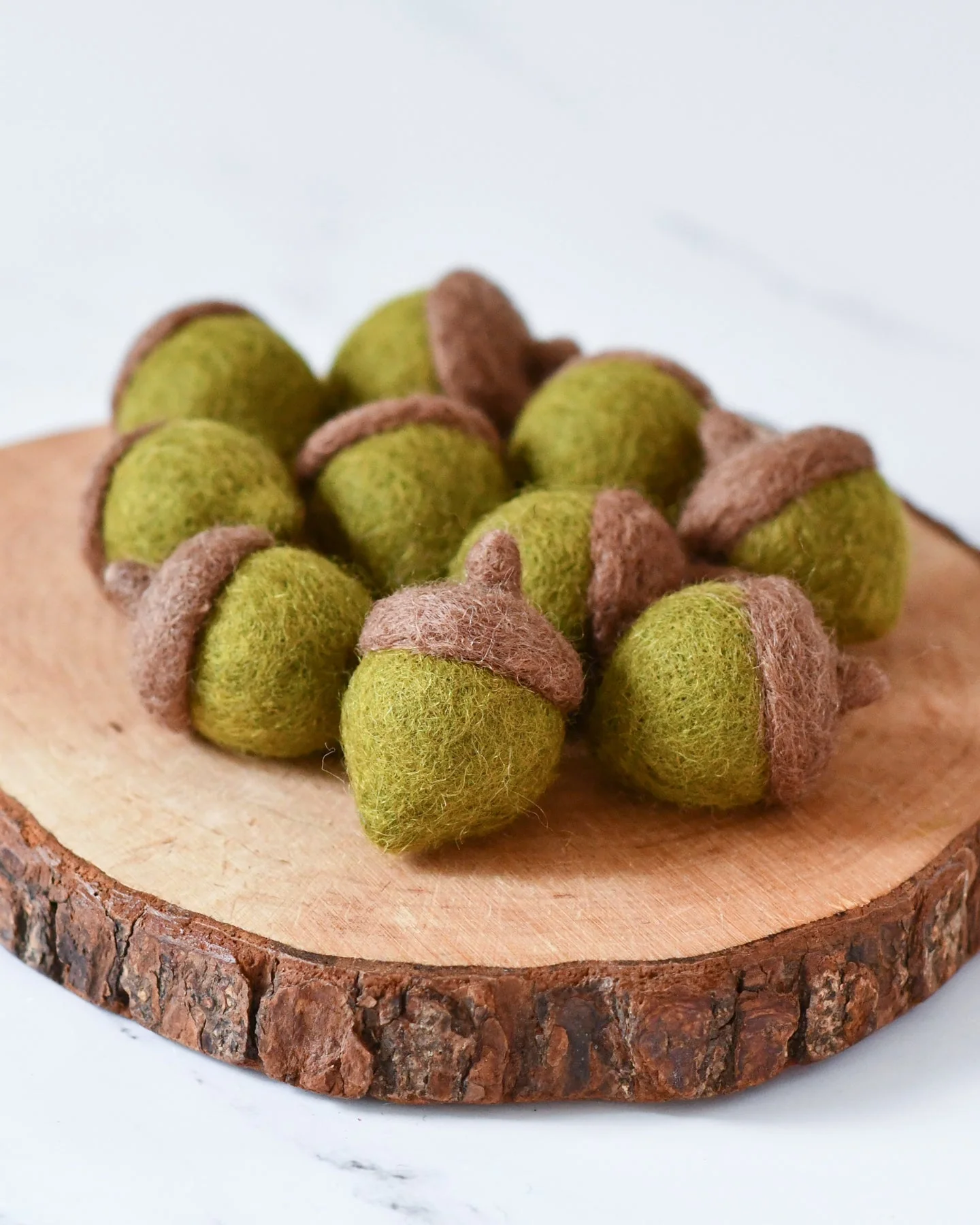 Felt Acorns (Oak Green) - 10 Acorns | Well Oil Bee