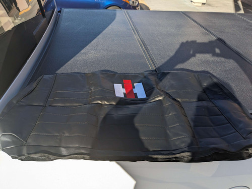 Scout 80/800 rear upholstery with IH embroidery | Customcutcovers