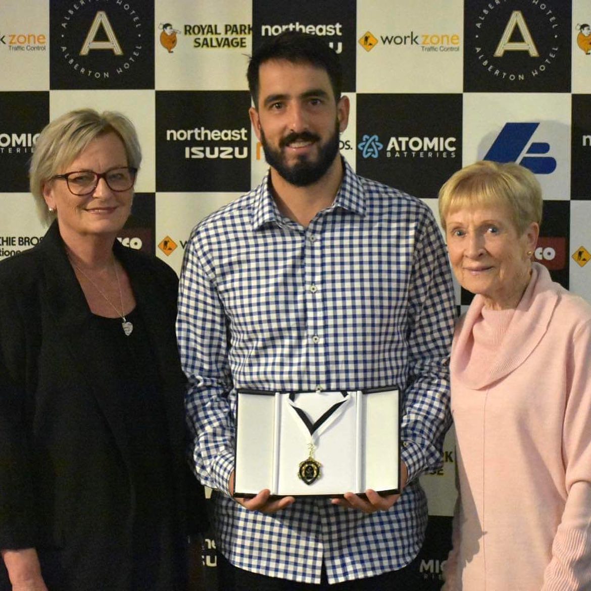 Valente Wins Freeman Medal