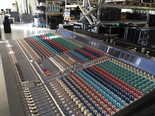 Yamaha PM5000-52 Analog Mixing Consoles (SOLD) | moto-rental