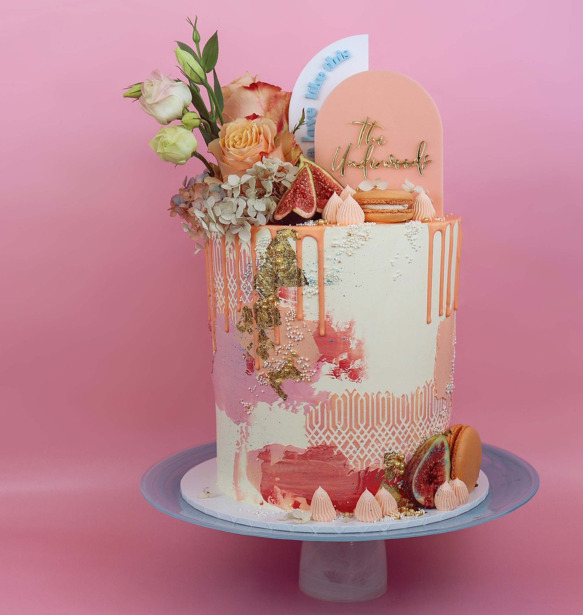 Check Out “PME Glaçage Drip Cake prêt à l'emploi Blanc”