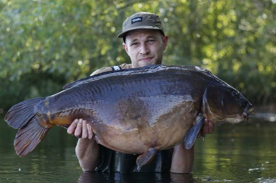 Ecton Lakes Fishery - Nene Valley Carp Fishing. Earls Barton, Northampton