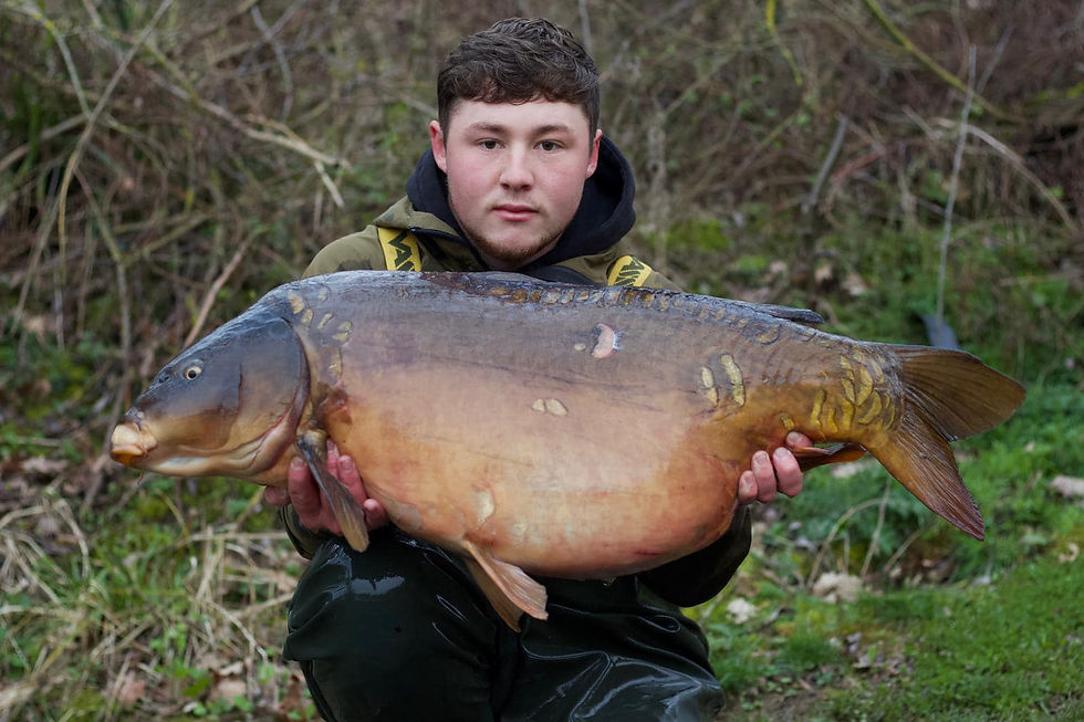 Ecton Lakes Fishery - Nene Valley Carp Fishing. Earls Barton, Northampton