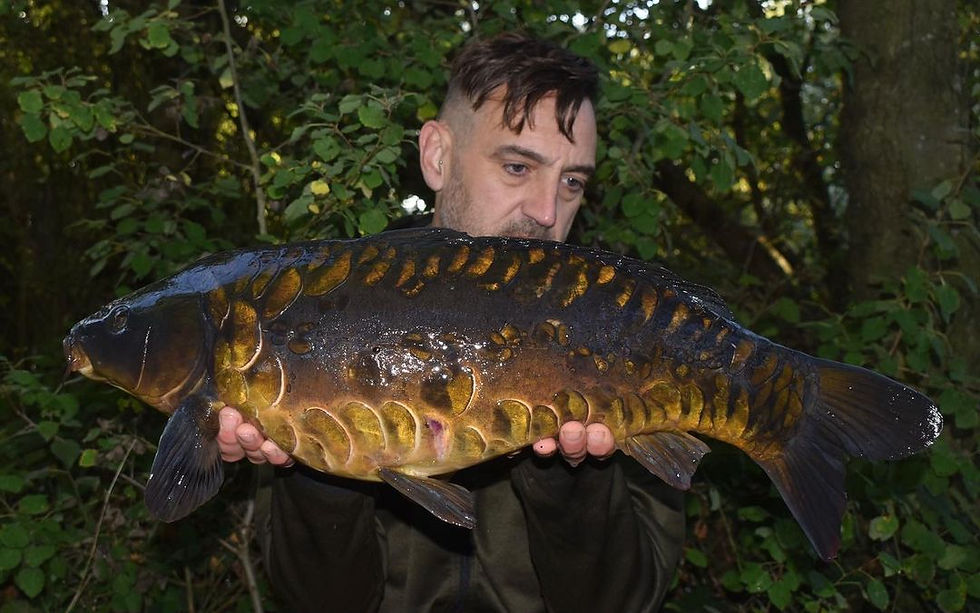 Ecton Lakes Fishery - Nene Valley Carp Fishing. Earls Barton, Northampton