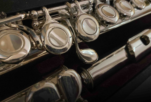 Yamaha YFL 411 silver flute | Australia-Flutes.com