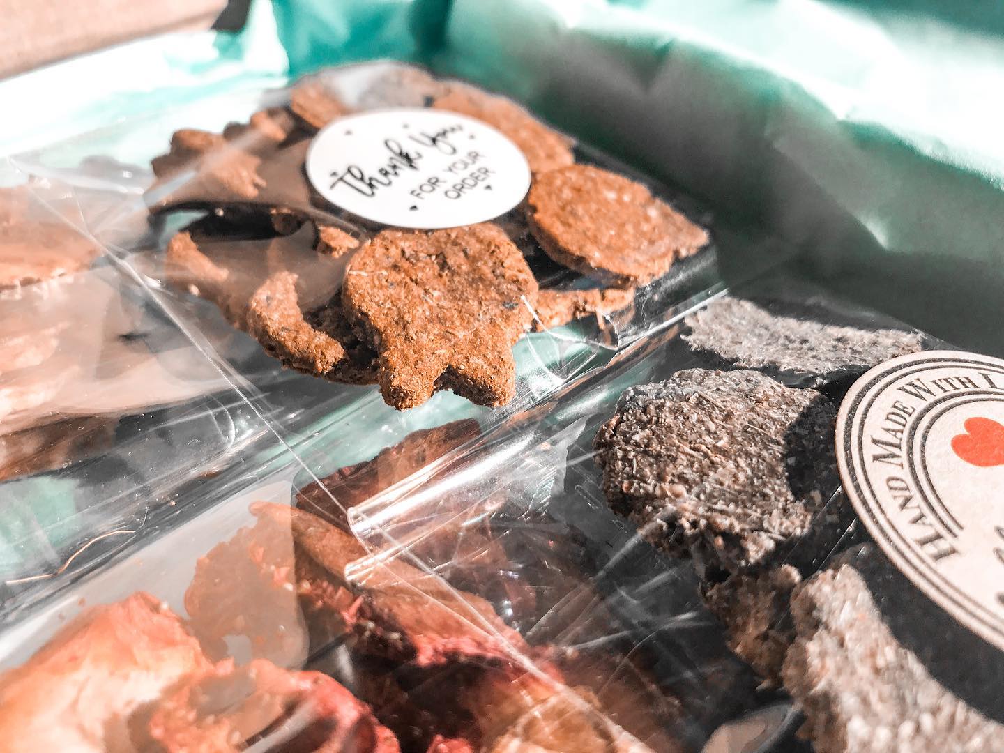 ChewyChewsUK | Handmade Rabbit Treats