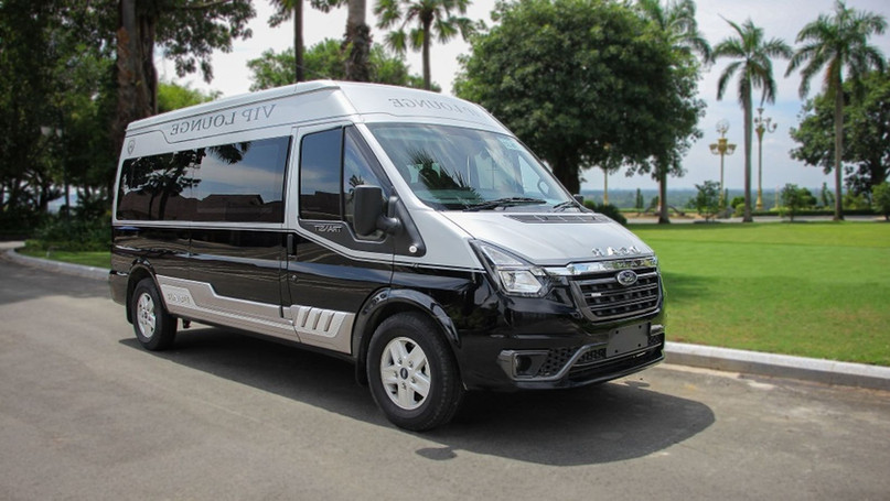 Vietnam Transport: Van, Minibus Limousine and Luxury Car Rental Services
