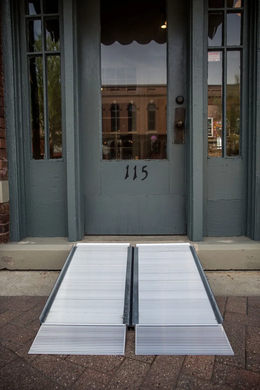 SUITCASE® Singlefold Ramp | Cucamonga Medical