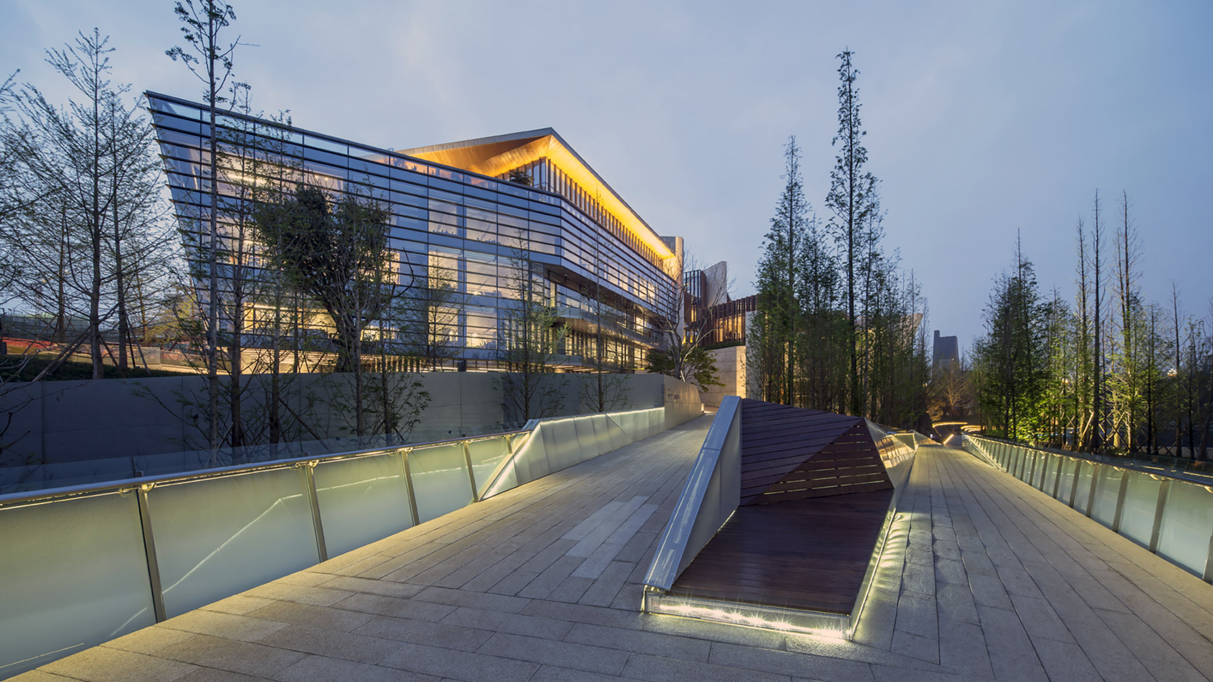 Chengdu Luhu Headquarters Park