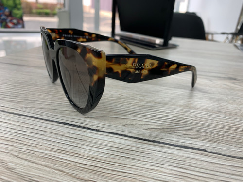 prada | OYO OPTIC