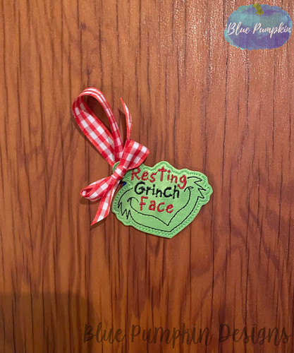 Resting Grinch Face Key Fob | Blue Pumpkin Vinyl