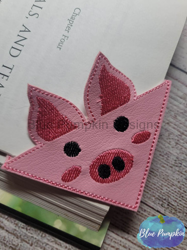 Pig Corner ITH Bookmark | Blue Pumpkin Vinyl