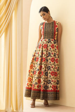 Zohaib Hussain Photography | Best Commercial Photographer