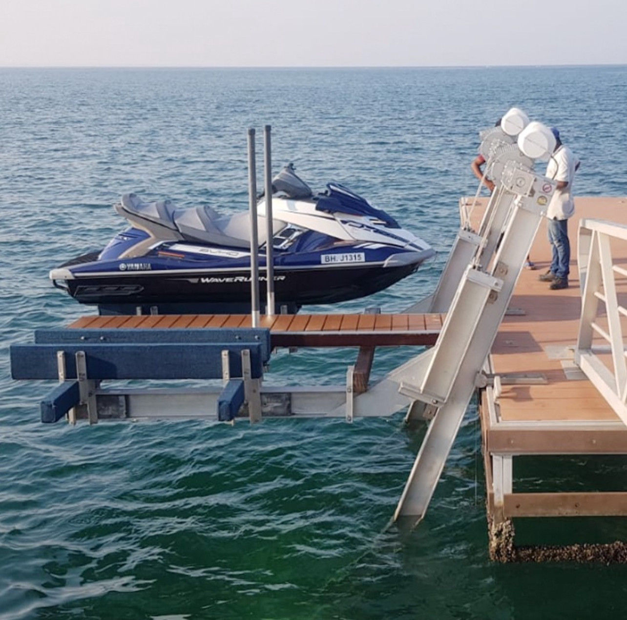 Golden Boat Lifts | Boat Lift Solutions | Sunset Docks