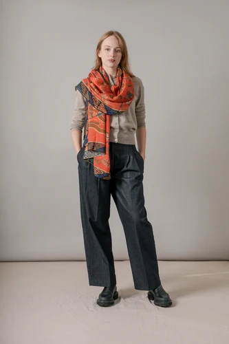 One Hundred Stars Dragon Rust scarf | Suzy'c Fashion