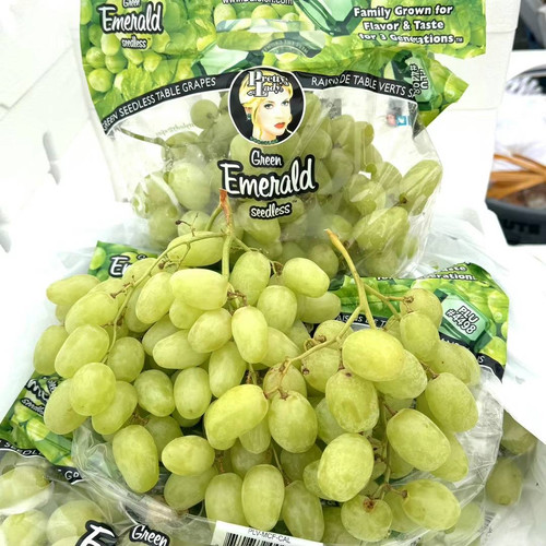 Grapes Green EMERALD 18# PRETTY LADY, USA | Split Box Produce