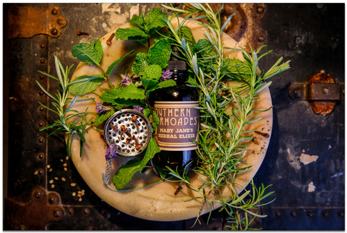 Mary Jane's Herbal Oil (1/2 oz) | Southern Rhoades A+M