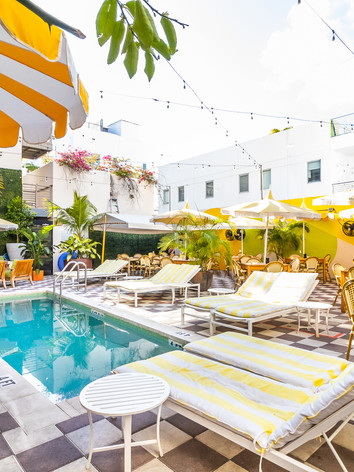 Limonada Bar + Brunch | South Beach Sports Bar & Brunch