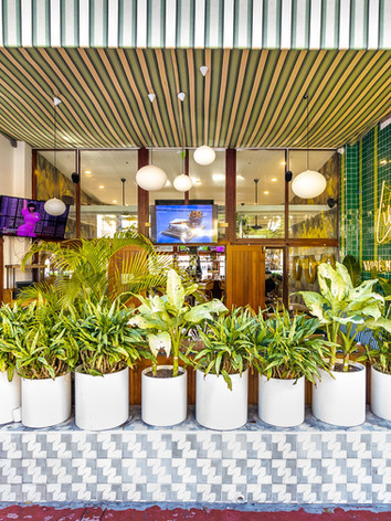 Limonada Bar + Brunch | South Beach Sports Bar & Brunch